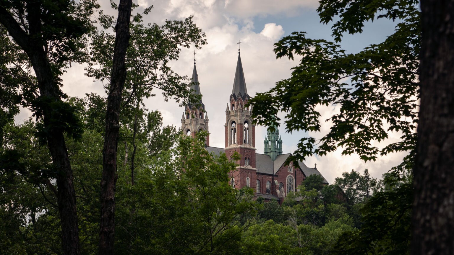 Visit Holy Hill in Wisconsin! | Ultimate Guide 2026