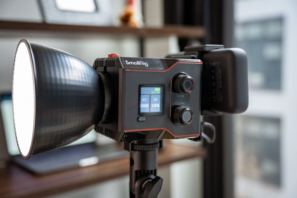 SmallRig RC 60B Review | And How To Charge It? 4h+ Of Light!