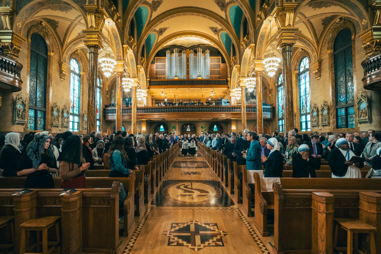 15 The Most Beautiful Catholic Churches in Chicago