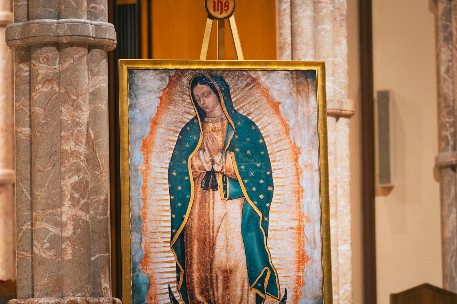 9 Fascinating Facts About Our Lady of Guadalupe!
